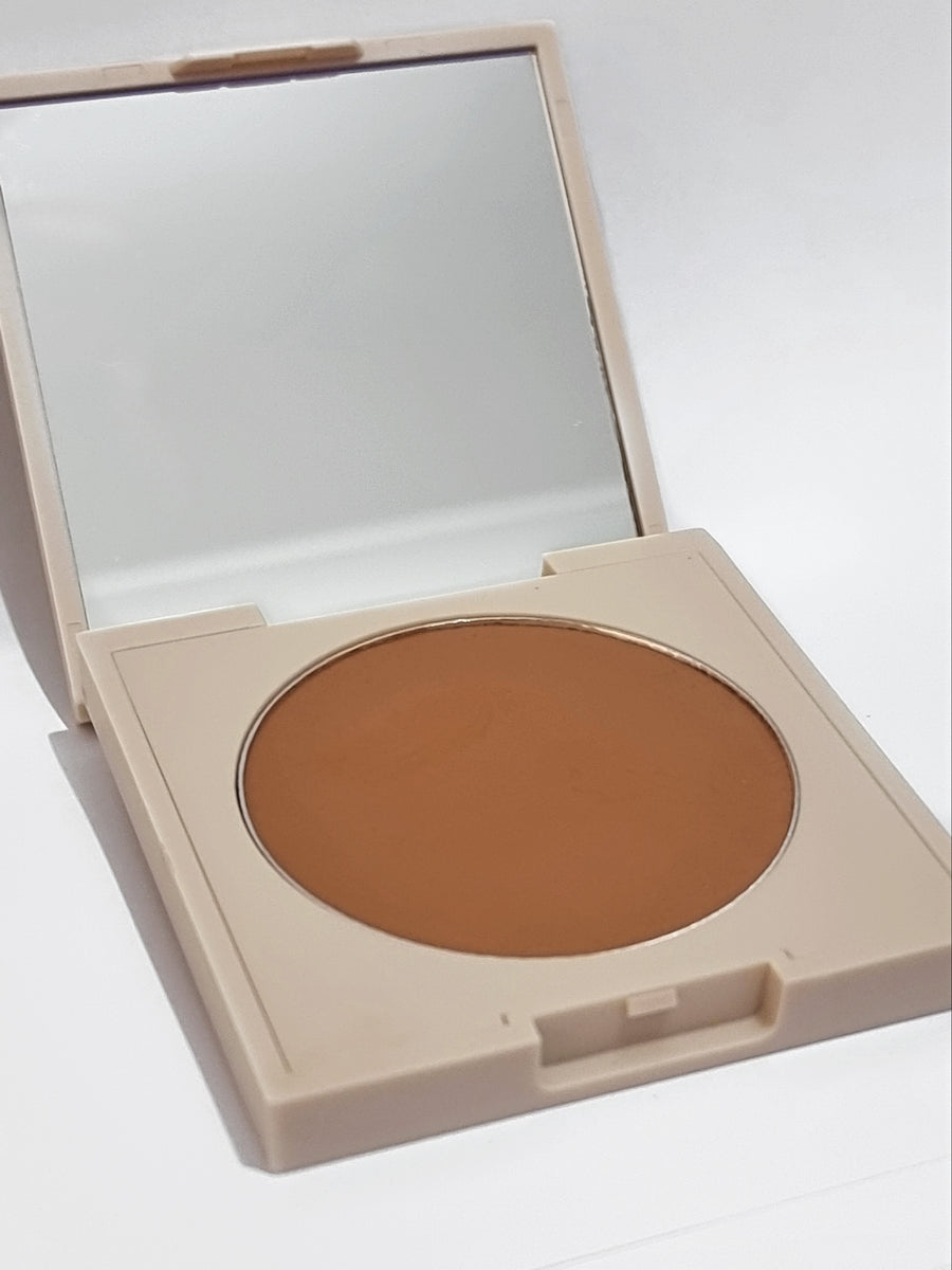 Matte Bronzer Powder- Face and Eye Sculptor – Centre of Attention Makeup